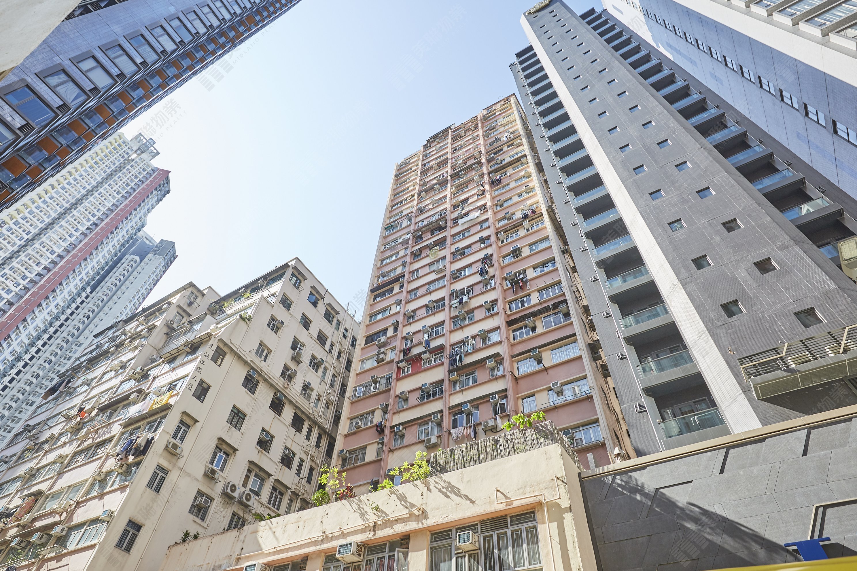 Kennedy Town - Flat H Middle Floor On Fat Building | Find Property ...